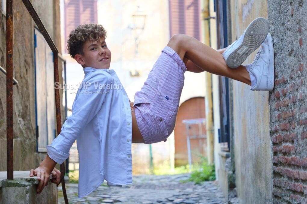 Gymnast Luca in Italy 2 - Sportfotos-Online